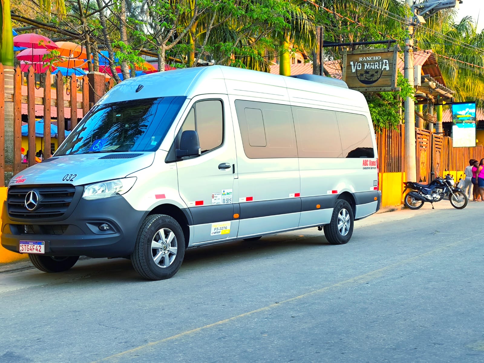 Vantagens de alugar uma Van Executiva - ABC Vans